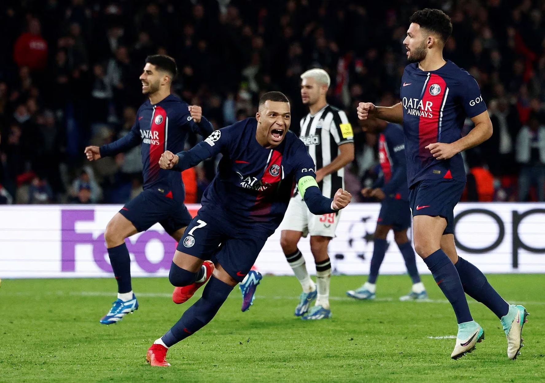 'Group of death' delivers as PSG, Newcastle and Milan all stay in hunt ...