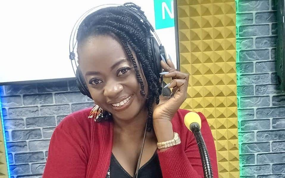 Popular radio presenter, Deborah Ohamara dies in Abuja auto crash - The ...