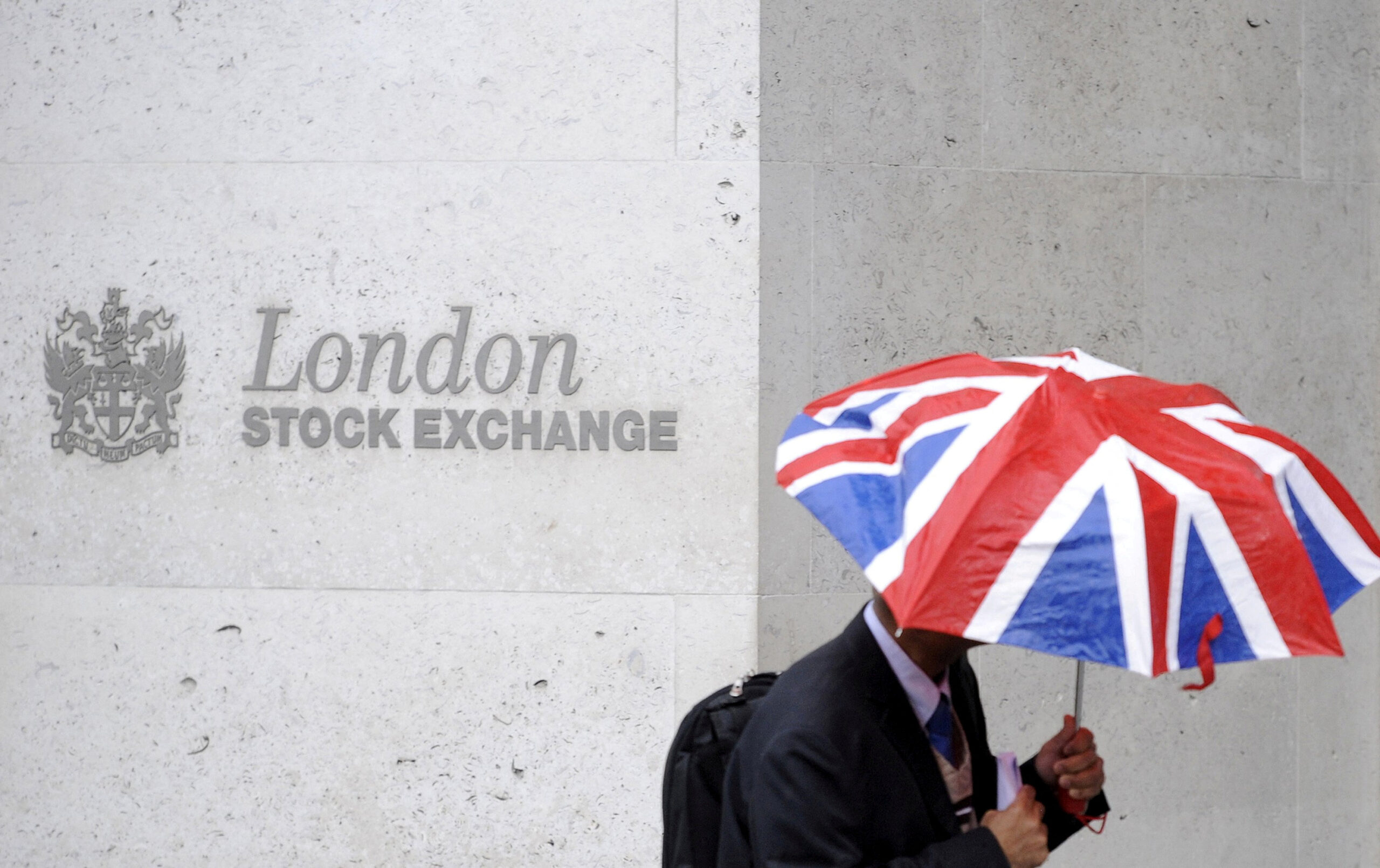 How to turn the UK stock market crisis into opportunity - Alex Headley ...