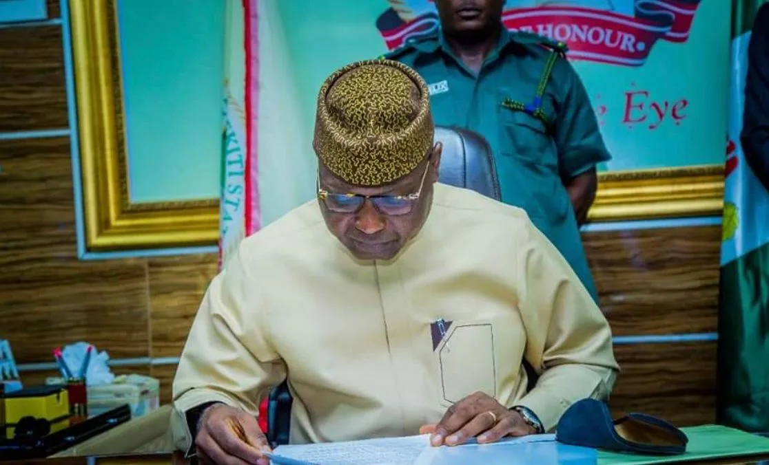 Ekiti governor dissolves cabinet, retains AG, others - The Telegraph ...